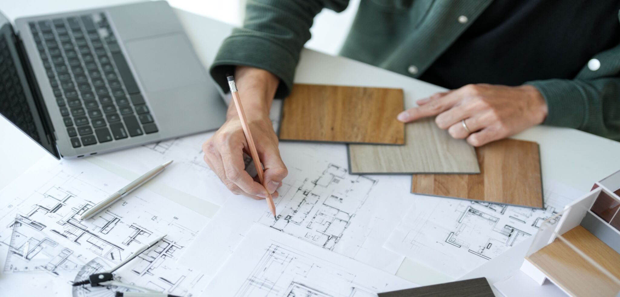 How much do interior designers make?