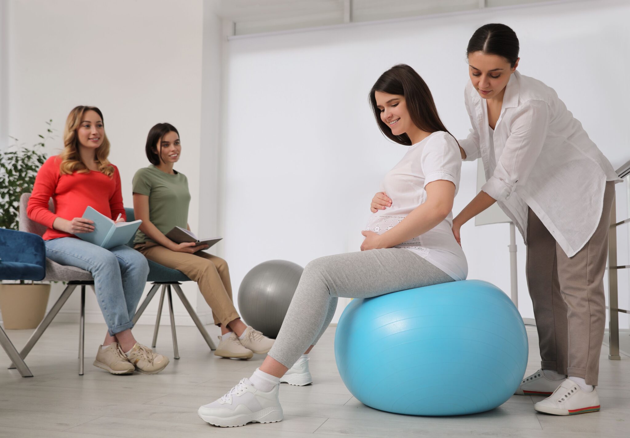 What Qualifications do you need to be a Midwife?